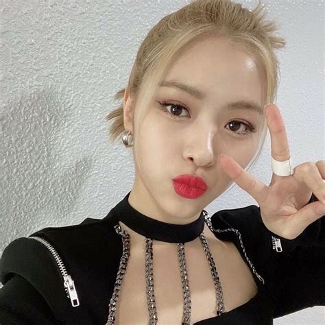 Shin Ryujin Itzy Selca Pfp Icon Kpop Choker Necklace Necklace