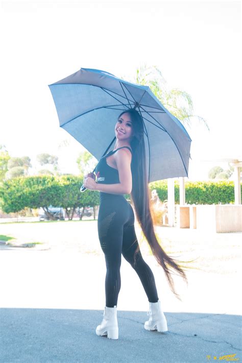 Model Cici Made Huge Appearance At The Hotpit Autofest Round 3 By