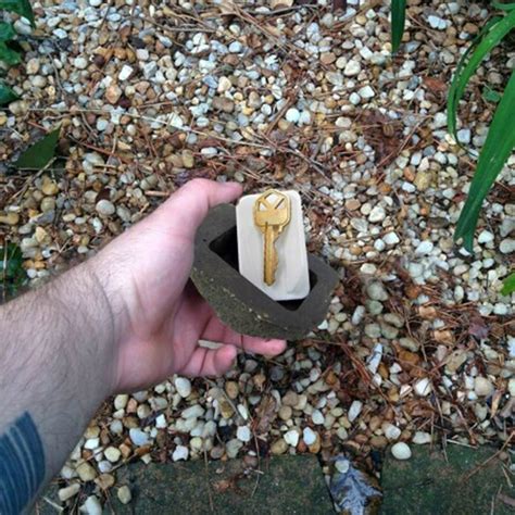 2pc Key Hider Feels Like Real Stone Safe For Outdoor Garden