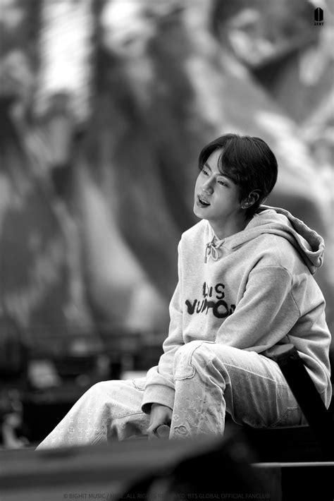 Bts Community Post Dear Jin From Army 석진아💜건강하고 늘 행복만 하길🐟🐋