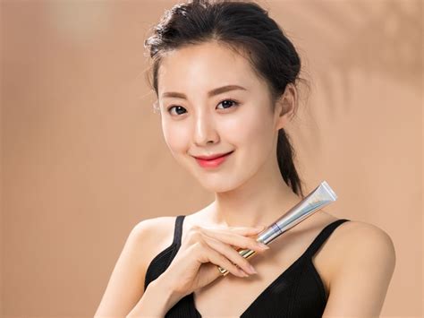 眼霜 静物模特拍摄电商视觉服务商 站酷zcool