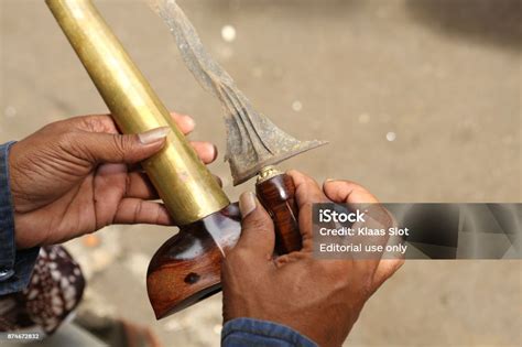 ジョグ ジャカルタのクラトン宮殿の警備員 インドネシアのストックフォトや画像を多数ご用意 インドネシア ジョグジャカルタパレス