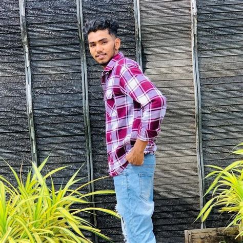 𝐌𝐮𝐡𝐚𝐦𝐦𝐞𝐝 𝐀𝐬𝐡𝐢𝐤 Asheii Ashik • Threads Say More