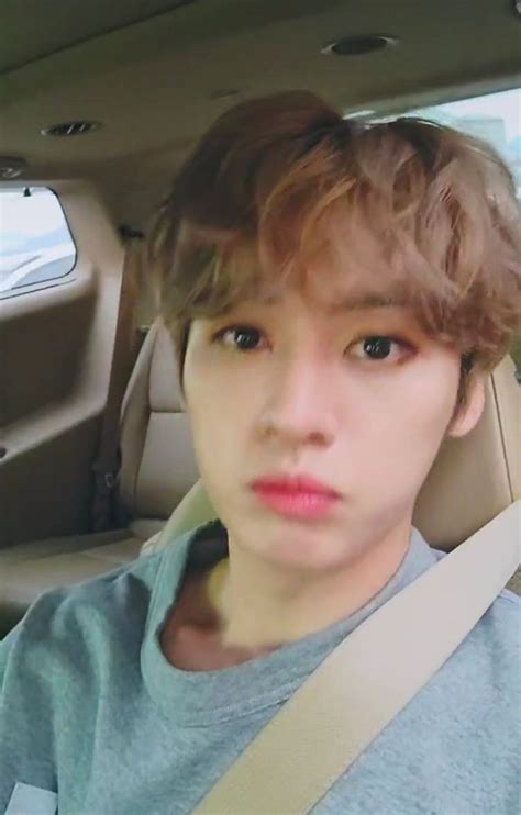 🐱 • Lee Know Ri Bang Bumblebee Lee Know Live March 12 2022