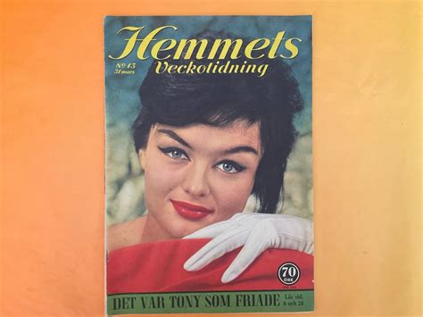 Se produkter som liknar Tidningar Veckotidningar HE på Tradera