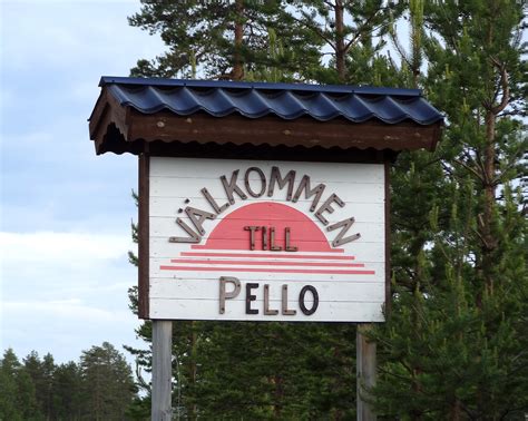 The village of Pello on the Swedish side of the Tornio River - Travel ...