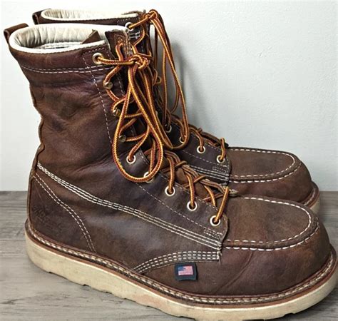 Thorogood 804 4208 Mens 8 Leather Moc Safety Toe Boots Maxwear Wedge