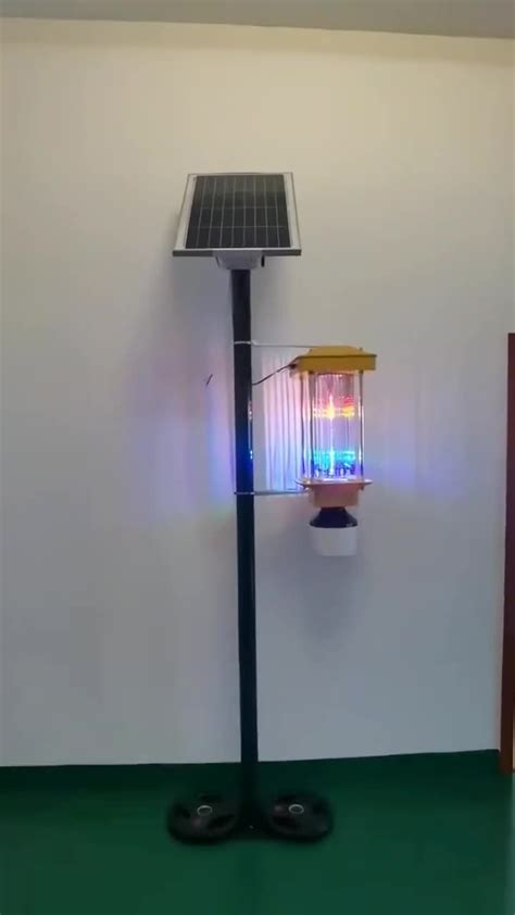 LED电击式太阳能杀虫灯户外果园频振式捕虫灯光控农用灭蚊灯 阿里巴巴