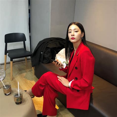 Genap 25 Tahun 10 Fakta Perjalanan Karier Seol In Ah