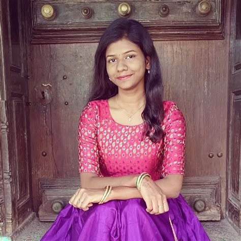 An O R D I N A R Y Girl🦋 Vinisha Viji20 • Threads Say More