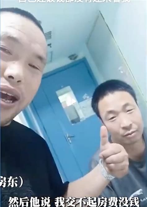 Melons Better Than Gold Poverty Stricken Chinese Man Hikes For 3