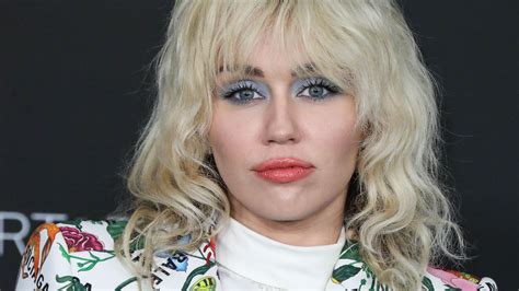 Tällaisia Ovat Trendikkäät Hiusmallit Wolfcut Octopus Cut Ja Job Eeva