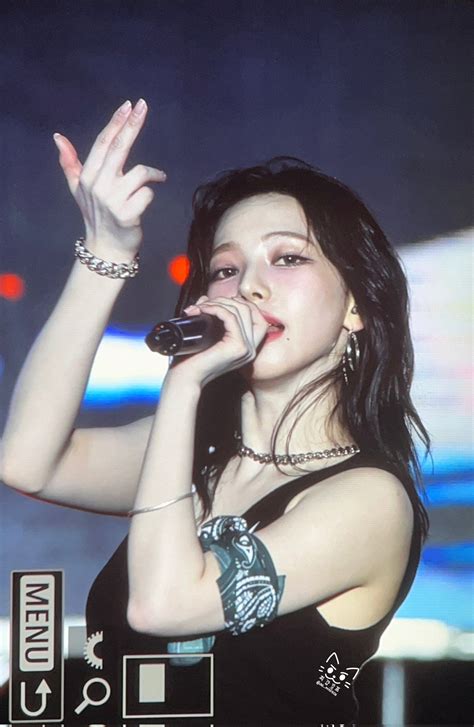 오늘의 카리나가 어제의 카리나를 이김 팬플러스 커뮤니티