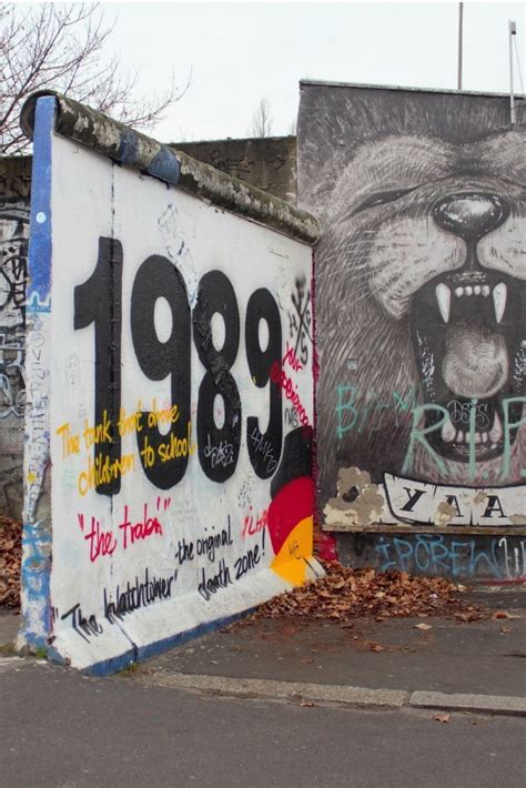 Pin By Sergio Olid Robles On Deco East Side Gallery Berlin Photos Berlin Wall