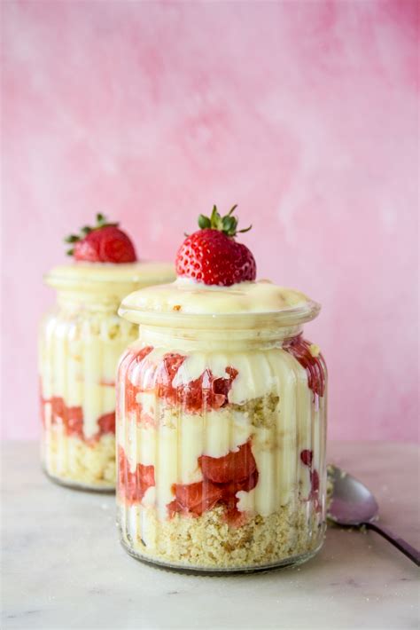 Strawberry Trifle Pudding The Desserted Girl