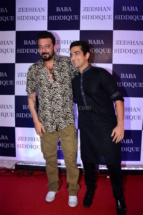 Srk Salman Tamannaah Rakul And Others At Baba Siddique Iftar Party