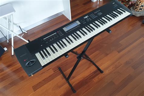 Korg Tr 76 Workstation Digital Keyboard Synthesizer Used Piano