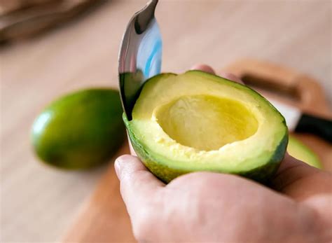 How To Eat An Avocado