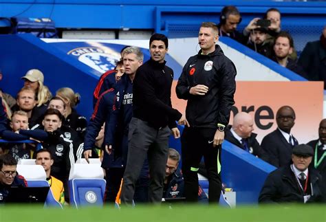 Mikel Arteta Slammed For His Touchline Behaviour By Richard Keys During