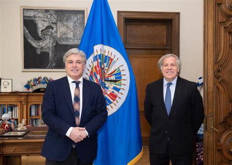 Reunión Del Canciller Francisco Bustillo Con El Secretario General De