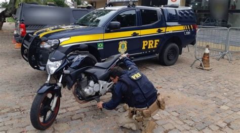 PRF recupera na BR moto minutos após ser tomada de assalto em Teresina JTNEWS