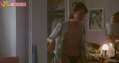 Elizabeth Peña Nude Pics Page 1
