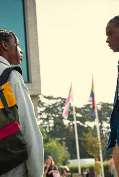 Sex Education La Verdadera Razón Por La Que No Funcionó La Relación De