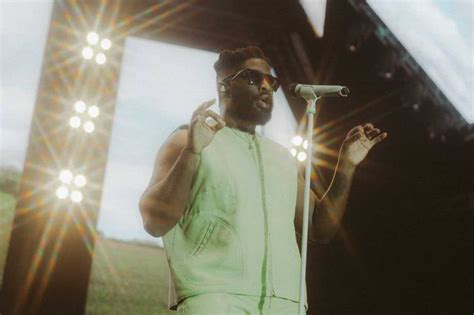 Rapper Tobe Nwigwe On Starring In Netflixs Mo And His Friendship With