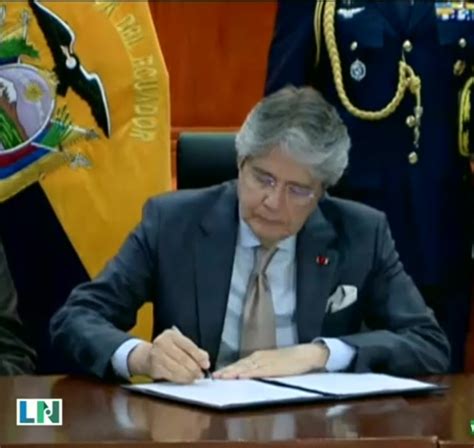 Presidente firma decreto que permite el uso legítimo de la fuerza RTS siempre contigo