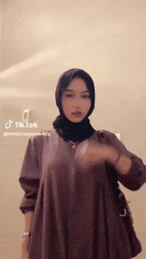 I Need Her Name 1456270 Answered › I Need Her Name 1456270 Answered ›