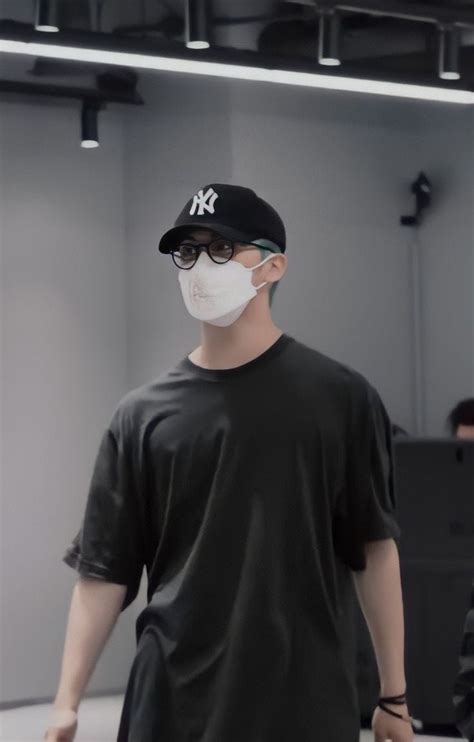 Agam Tetap Agam Tas By Itsme Sirrr Medium