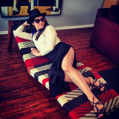Mia Flores Feet