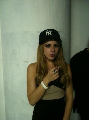 Lexi Belle Scrolller