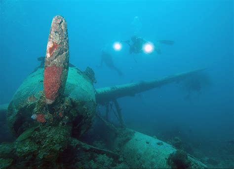 Nhungdoicanh Aichi E13a Jake