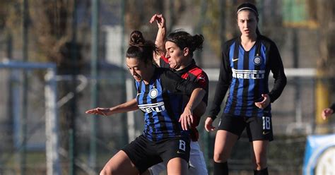 Inter Milan Womens Team Atop Serie B Serpents Of Madonnina