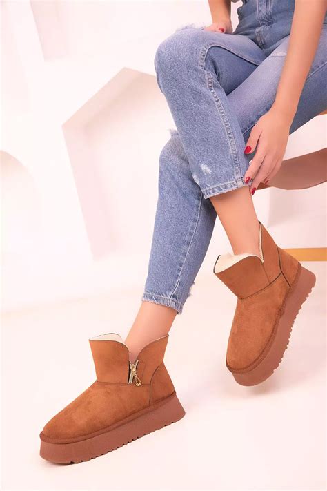 Jual Soho Tan Suede Boots Original 2024 Zalora Indonesia