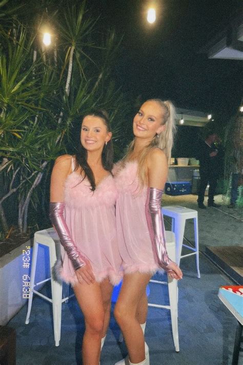 Pin By Gillian Simmons On Halloween Pretty Halloween Costumes Hot