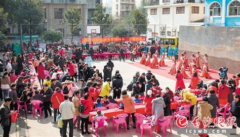 雨花区丨路桥社区城市百家宴吃出热闹年 迎春送福动态 长沙晚报网