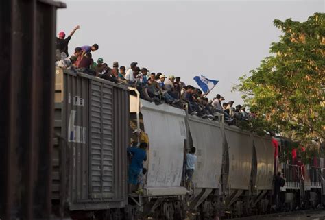 La mayor empresa ferroviaria de México paraliza 60 trenes de carga ante