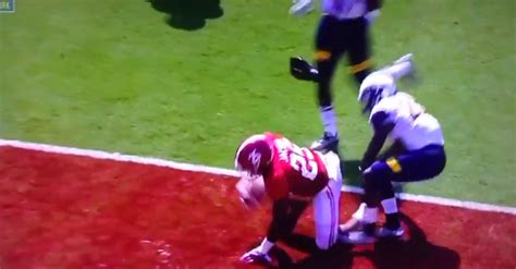 Watch Joshua Jacobs Run Right Out Of His Shoes En Route To Second Td Of The Day Fanbuzz