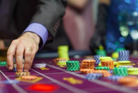 Cách chơi Baccarat Mẹo đánh luôn thắng qua mặt Luật KUBET