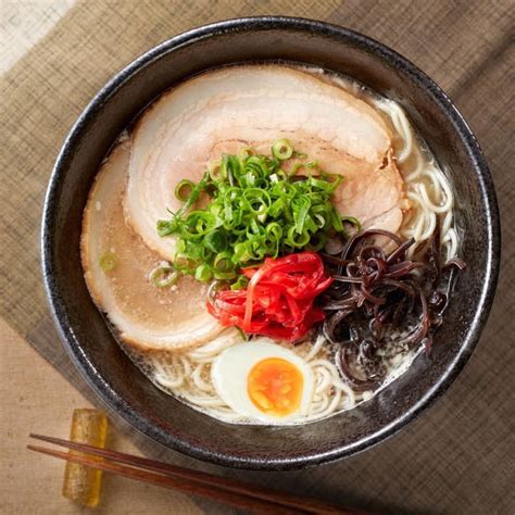 背脂豚骨スープの素で作るとんこつラーメン Sonoma Kitchen Studio