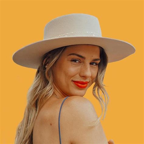 Jera Foster Fell Jerabean On Tiktok 199m Likes 11m Fans Your Tiktok Bff Trend