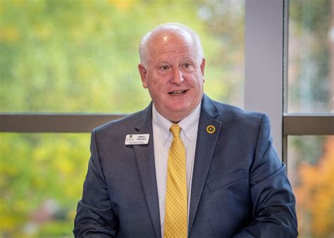 Tennessee Hills Co Owner Dad Fund New Etsu Scholarship Wjhl Tri