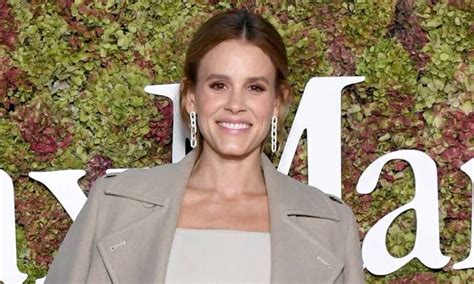 Kevin Bacon And Kyra Sedgwicks Daughter Sosie Shares Glimpse Inside