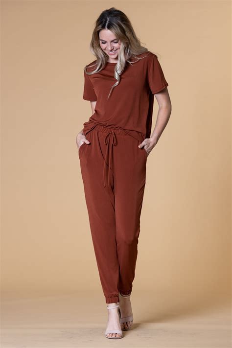 Modest Tops Crew Neck Tee Sexymodest Boutique