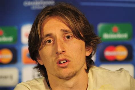 レアル・マドリードの ”o サムさん” こと、モドリッチさん率いる ”クロアチア代表” が、サッカーw杯で8強に残った。 レミオロメン