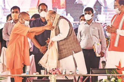 Ex Ias Surya Pratap Singh Furious On Amit Shah Praising Cm Yogi Aditya