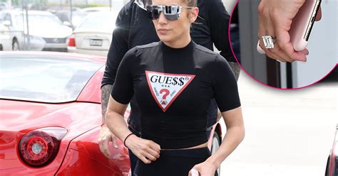 Jennifer Lopez Wears Engagement Ring From Alex Rodriguez Amid Cheating Rumors