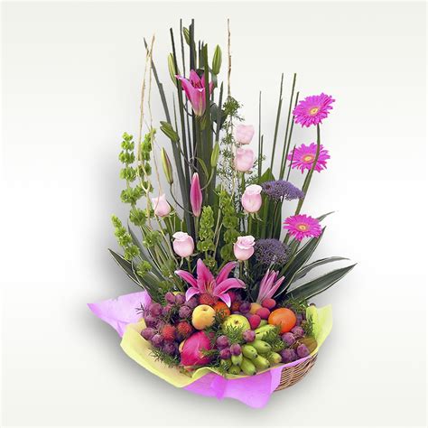 Arreglo De Frutas Y Flores Floreria Encanto Floral